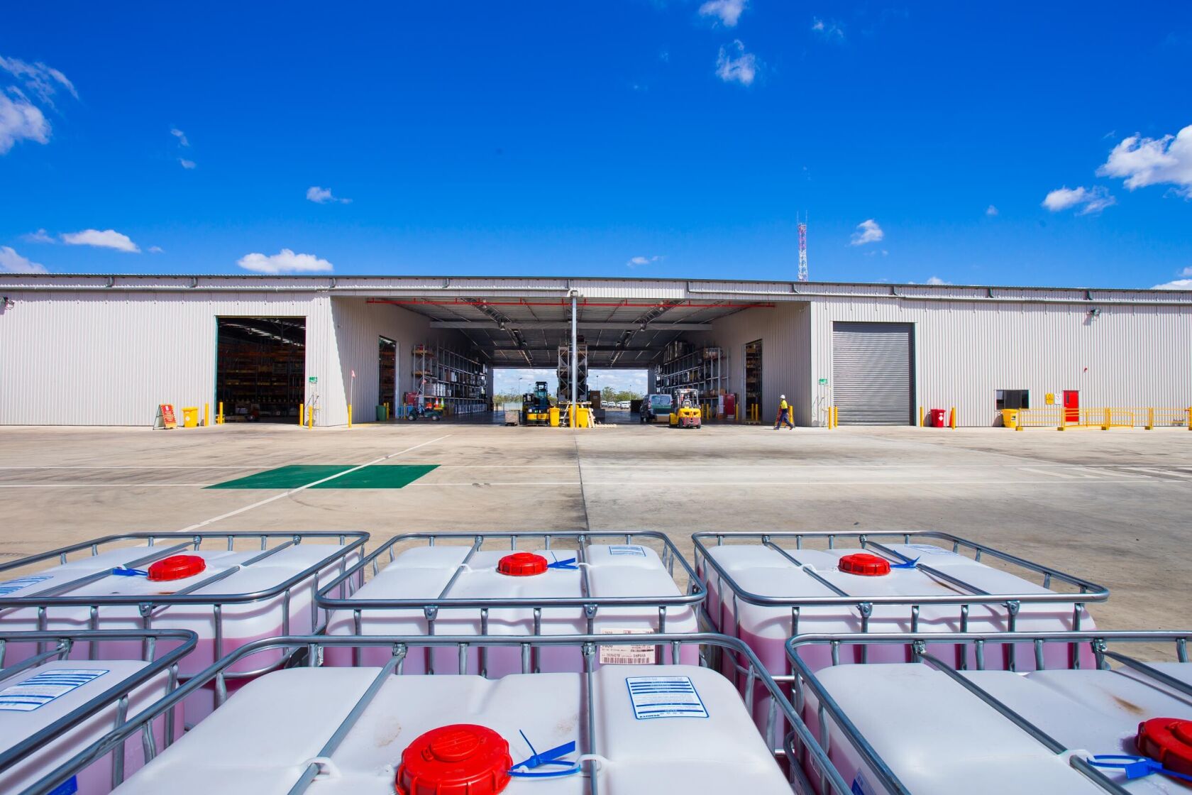 Condabri SP7 Distribution Centre - Hutchinson Builders