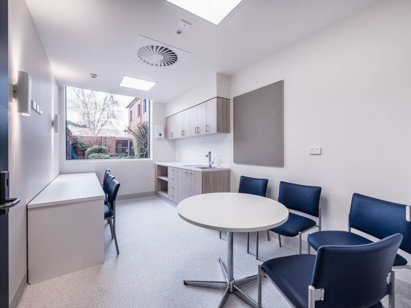 Peninsula Private Hospital - Hutchinson Builders