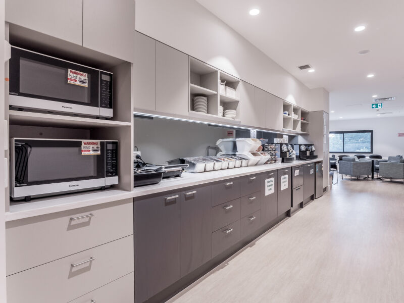 Peninsula Private Hospital - Hutchinson Builders