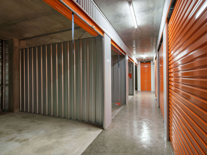 Kennards Self Storage - Hutchinson Builders