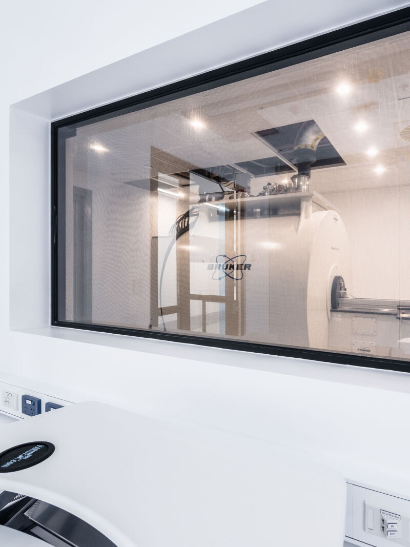 Burnet Tower PC2 Laboratory Refurbishment - Hutchinson Builders