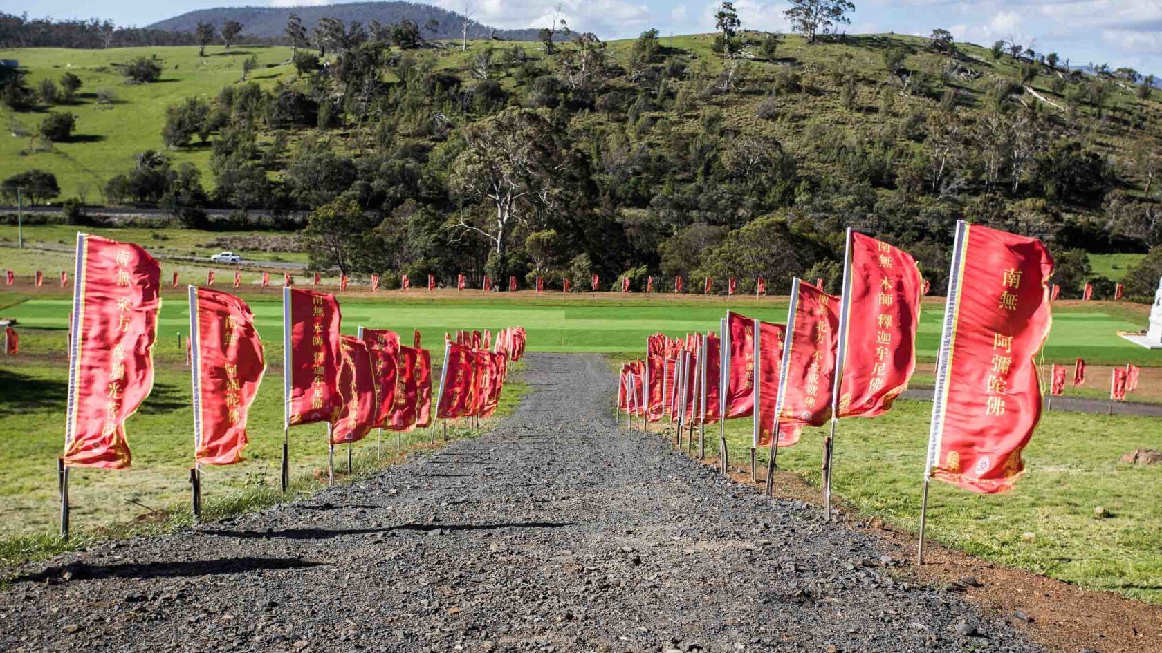 Buddhist Statue Installation - Hutchinson Builders