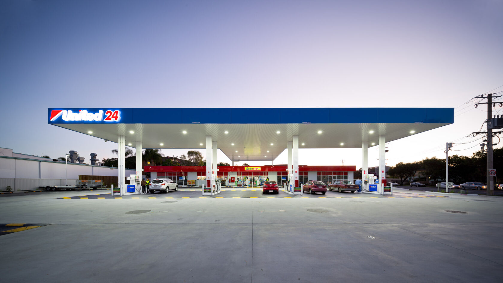United Petroleum (5 Stores) - Hutchinson Builders