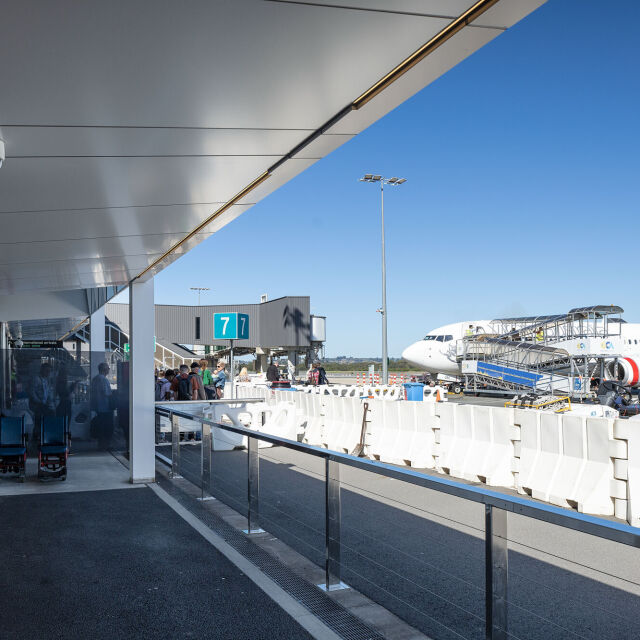 Gold Coast Airport Airside Processing Zone - Hutchinson Builders